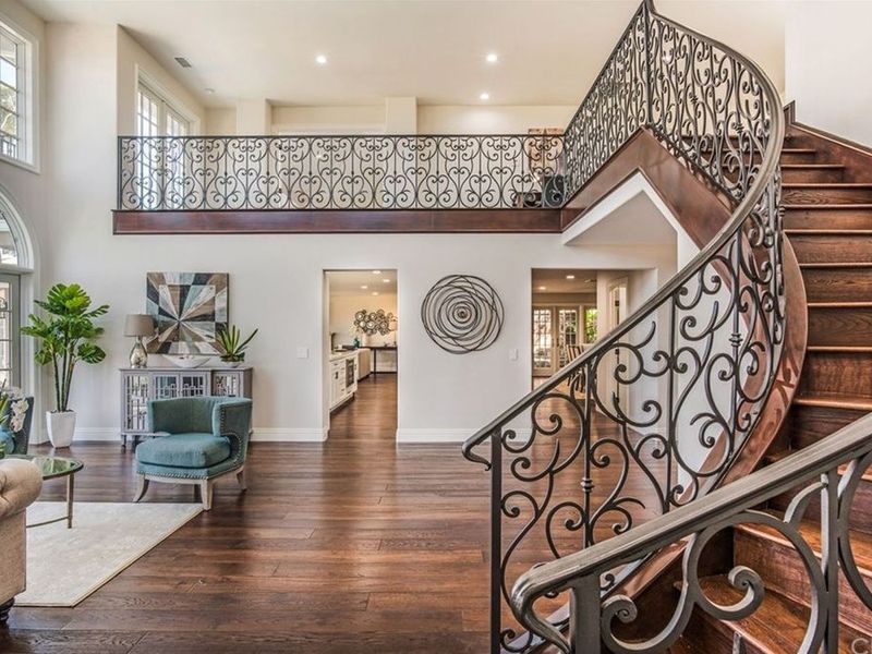 137 Starcrest, Irvine, CA 92603 | ListReports