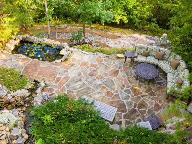 7396 Falcon Bluff Dr, Signal Mountain, TN 37377 | ListReports