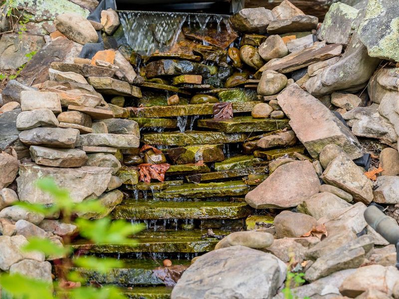 7396 Falcon Bluff Dr, Signal Mountain, TN 37377 | ListReports