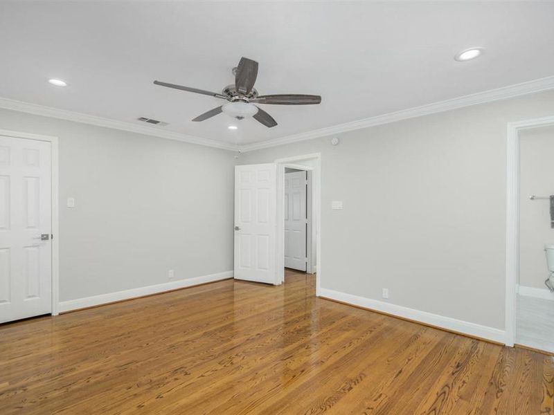 8814 Westview Drive, Houston, TX 77055 | ListReports