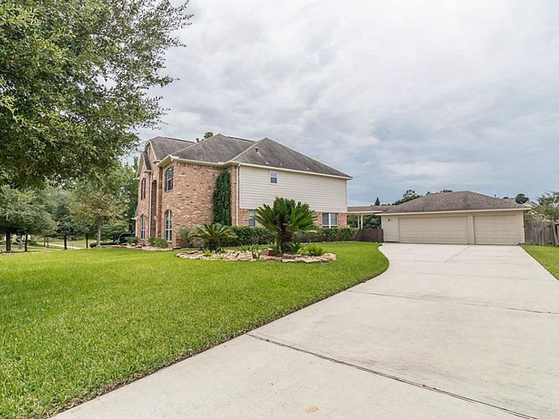 2506 Eagle Post Drive, Conroe, TX, 77304 | ListReports