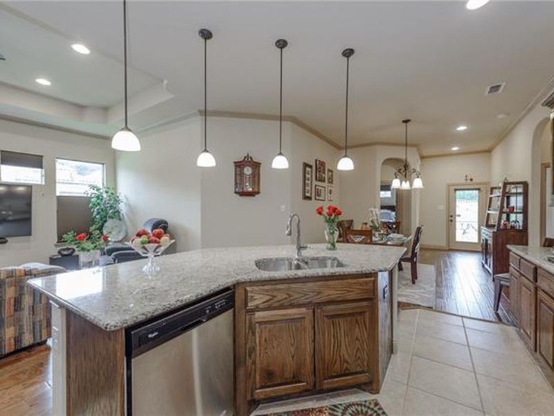 2901 Bella Lago Drive, Denton, TX 76210 | ListReports