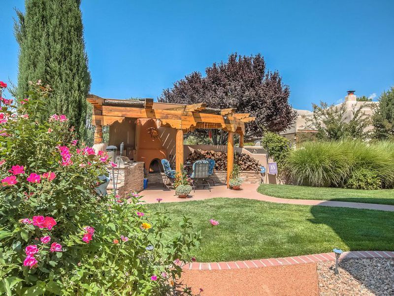 5701 Tierra Viva Place Northwest, Albuquerque, NM 87107 | ListReports