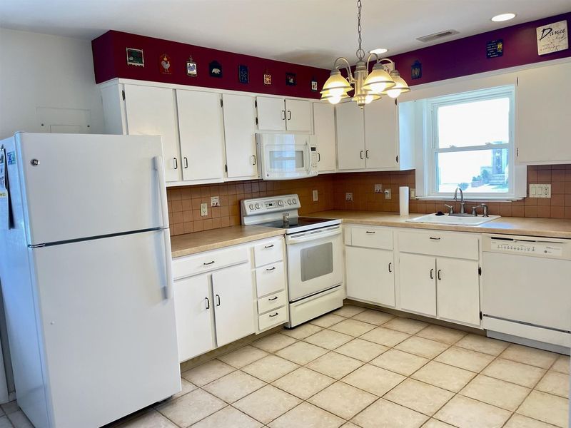 113 E Pittsburgh, Wildwood Crest, NJ, 08260 | ListReports