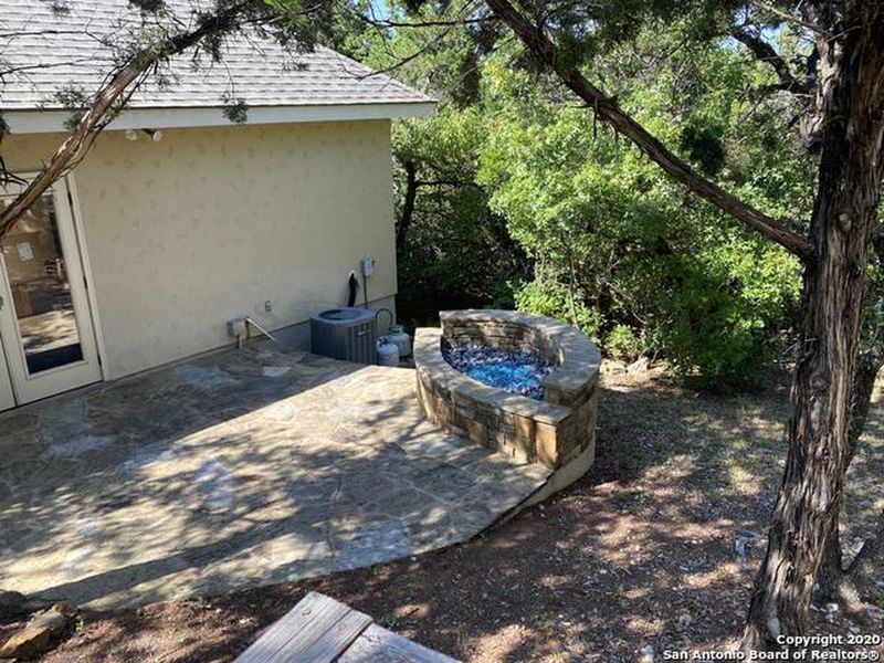 14810 Chinquapin, Helotes, TX 78023 | ListReports