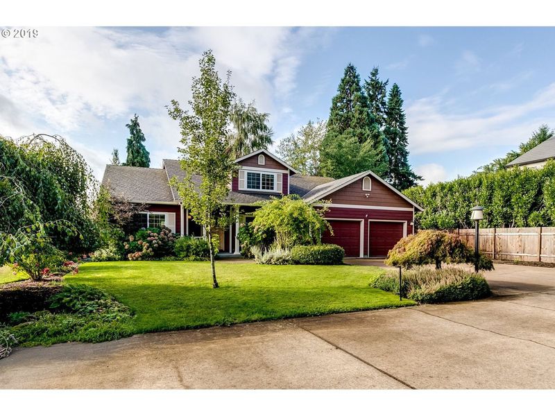 1680 Gilham Road, Eugene, OR 97401 | ListReports