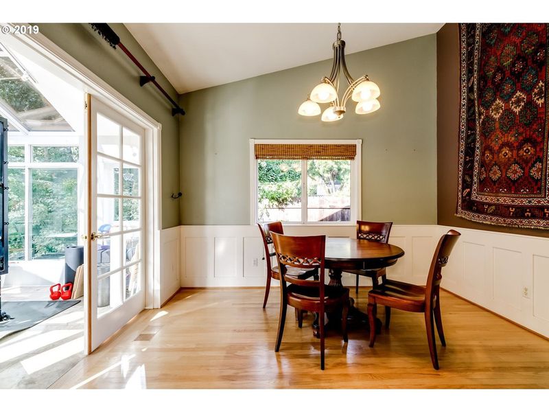 1680 Gilham Road, Eugene, OR 97401 | ListReports