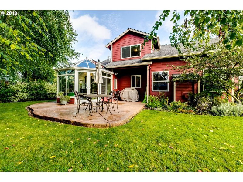 1680 Gilham Road, Eugene, OR 97401 | ListReports