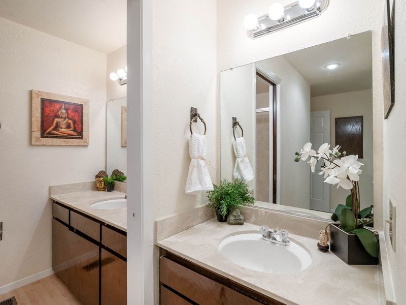 8511 Main Street #205, Edmonds, WA 98026 | ListReports