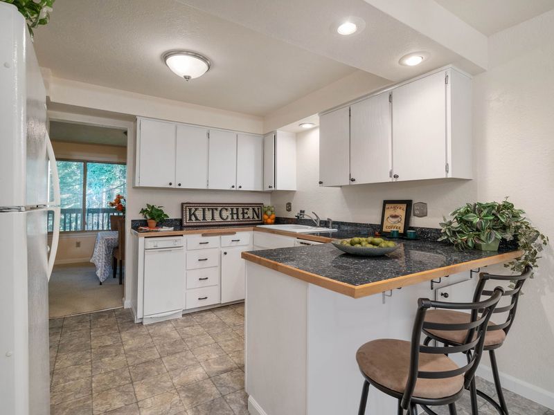 8511 Main Street #205, Edmonds, WA 98026 | ListReports