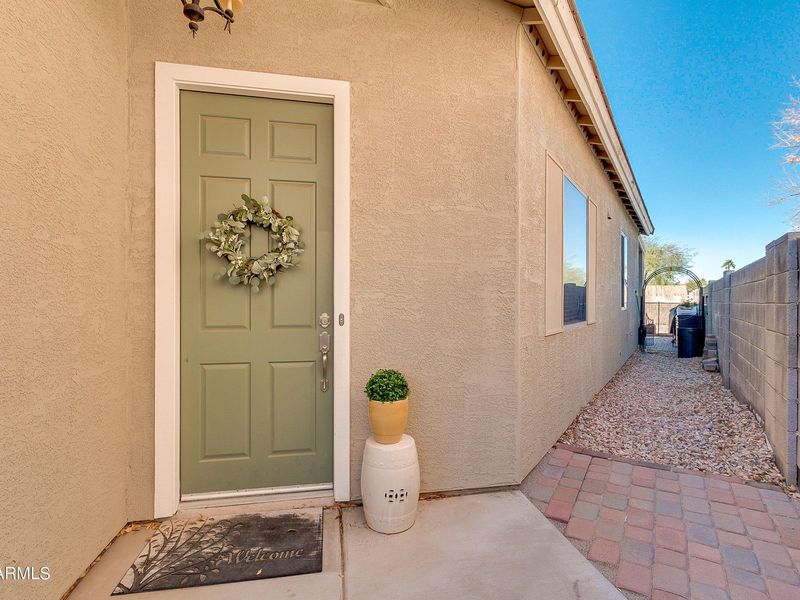 738 E Irma Lane, Phoenix, AZ, 85024 | ListReports